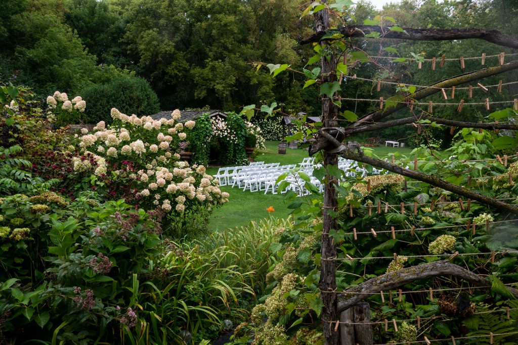 Camrose Hill Chapel: Rustic & Elegant Outdoor Weddings