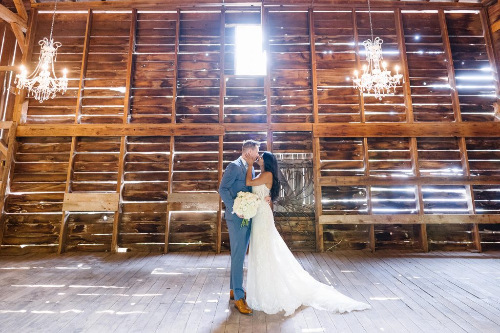 Camrose Hill: Rustic Barn Wedding Venue in Stillwater, MN